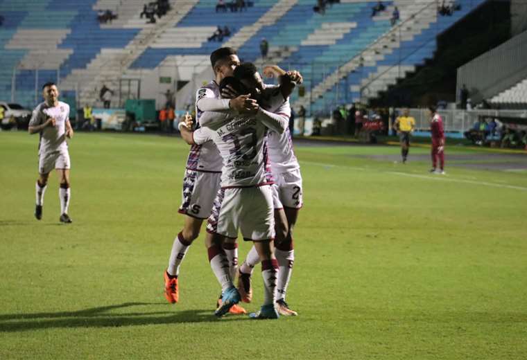 Saprissa vuelve a cerrar en casa y esta vez espera aprovechar su ... Saprissa vuelve a cerrar en casa y esta vez espera aprovechar su ...