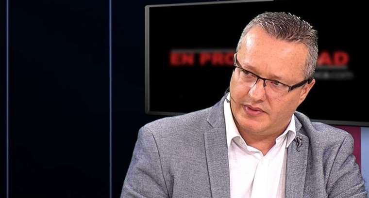 Procuraduría abre investigación a director de Aviación Civil por aval a ...