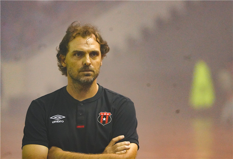 Las dos caras de Carevic ante la S: Buenos números en clásicos y ...