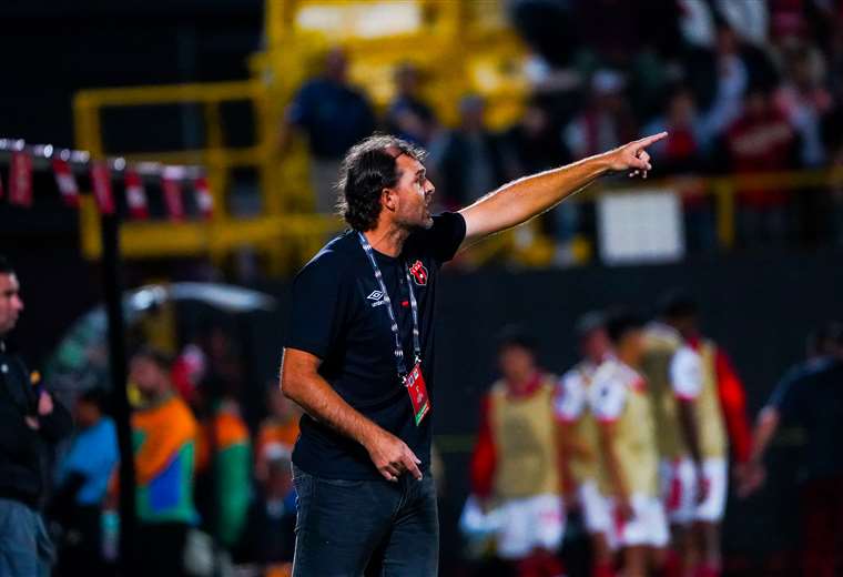 Carevic: "La valoración es buena, peleamos por tres (títulos) y ganamos ...