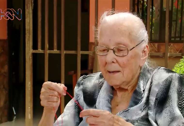 "Pili" es la madrina de casi todo Piedades de Santa Ana | Teletica