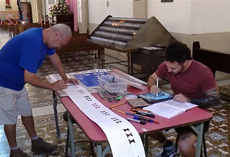 Padre e hijo demuestran que el arte es un lazo inquebrantable | Teletica