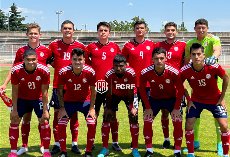 ¡Ridículo! Sele de Douglas Sequeira finaliza última en prestigioso ...