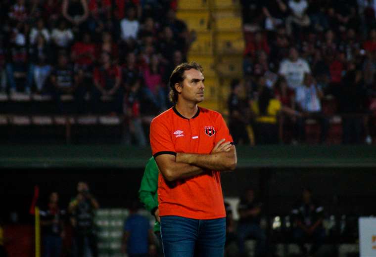 Carevic muestra su rostro más cortante en el fútbol nacional | Teletica