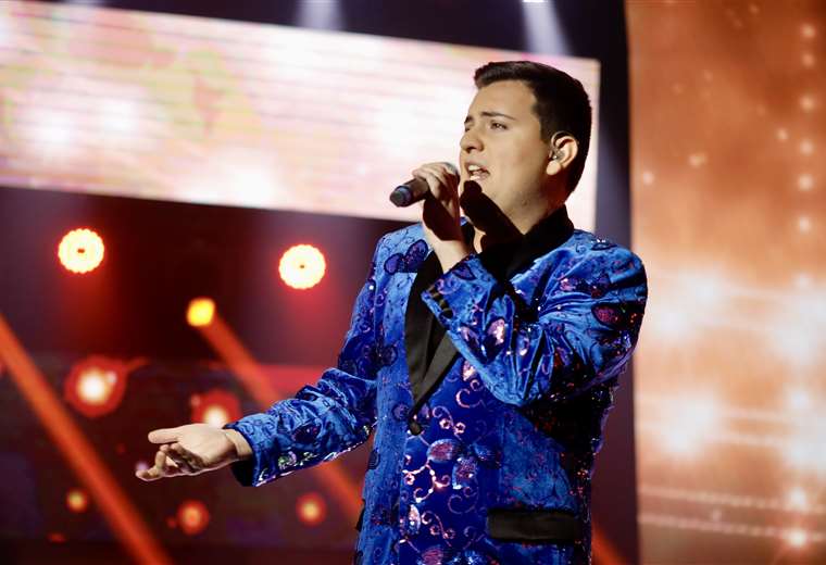 James Angulo, el joven que anhela ganar un Grammy para dedicárselo a ...