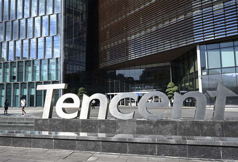 Gigante chino de internet Tencent presenta robot conversacional | Teletica