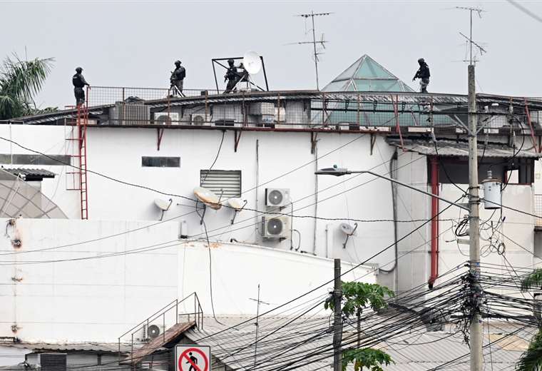 Ecuador en llamas enfrenta por tercer día al terror del narcotráfico ...