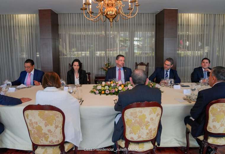 Una vez más, Congreso y Ejecutivo acuerdan “bajarle el tono” a la ...