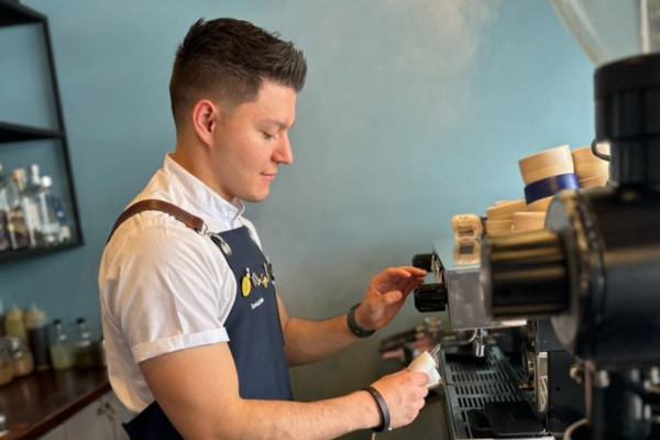 Randall Gamboa, el barista tico que representó al país en competencia ...