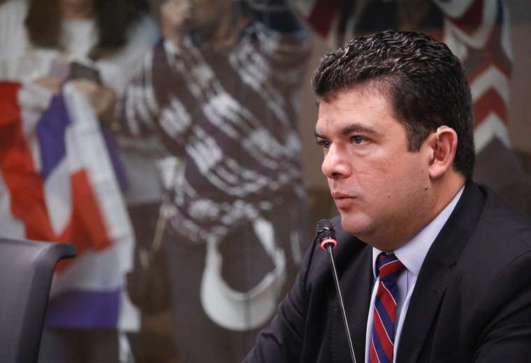 Álvaro Ramos descarta candidatura con partido agro, pero evita hablar ...