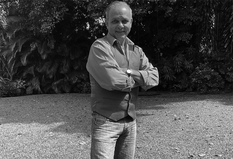 Familiares y amigos dan el último adiós a Ramón Luis Méndez | Teletica