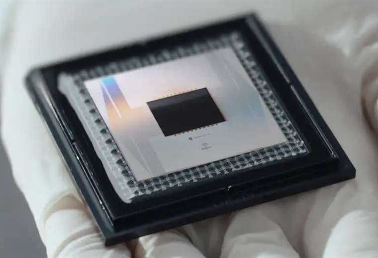 Google dice que su nuevo chip cuántico apunta a existencia de universos ...