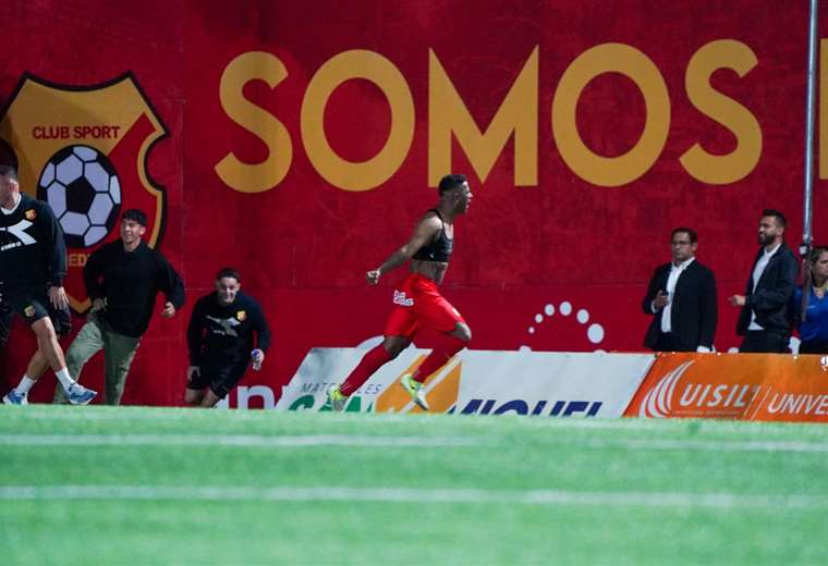 Allan Cruz muestra su mejor versión en los partidos más importantes del ...