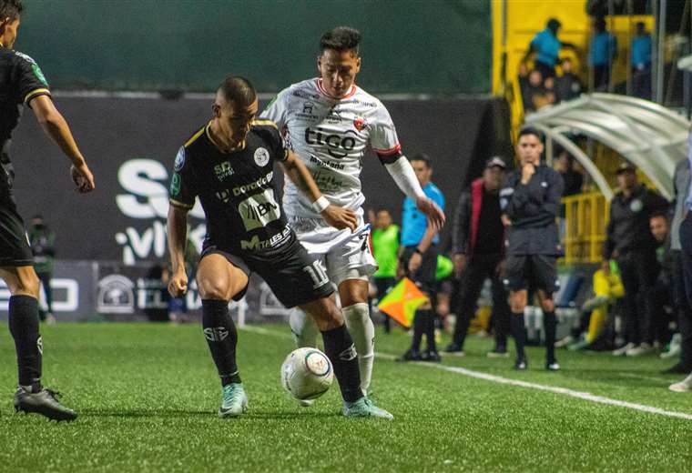 Sporting FC consigue el triunfo y mantiene hundido al Puntarenas FC ...