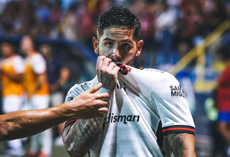 Jonathan Moya se convierte en el hombre gol de la Liga | Teletica