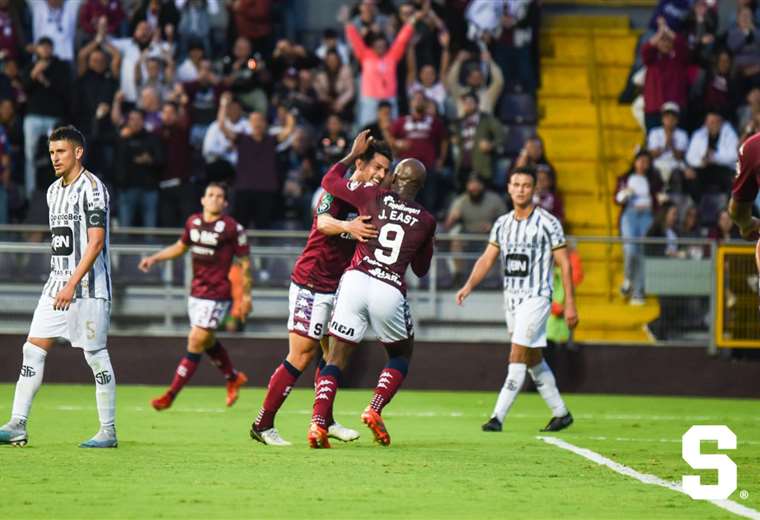 A ritmo caribeño, Saprissa triunfa y queda a un paso del liderato ...