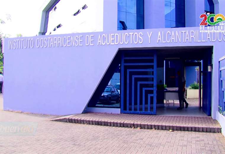 Consulte el cobro inusual de su recibo de agua y ahórrese unos colones ...