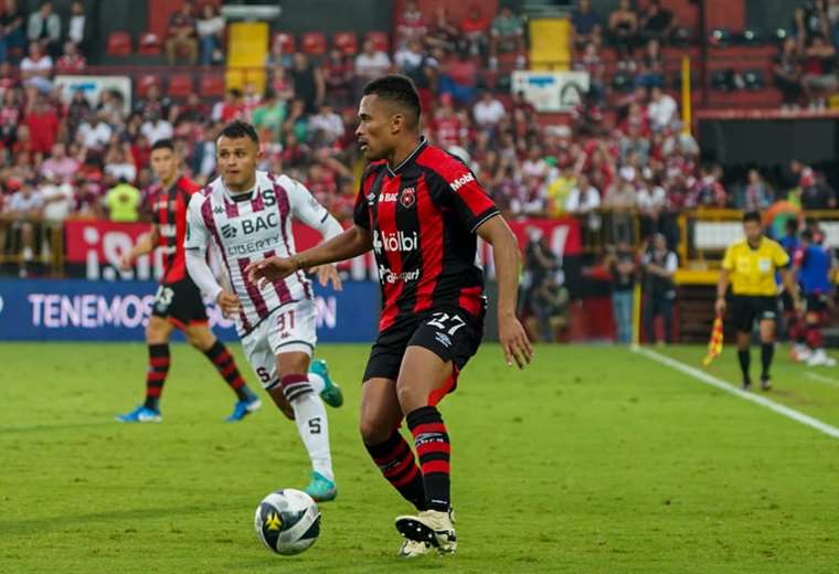 Ian Lawrence el principal señalado por la afición de la Liga | Teletica