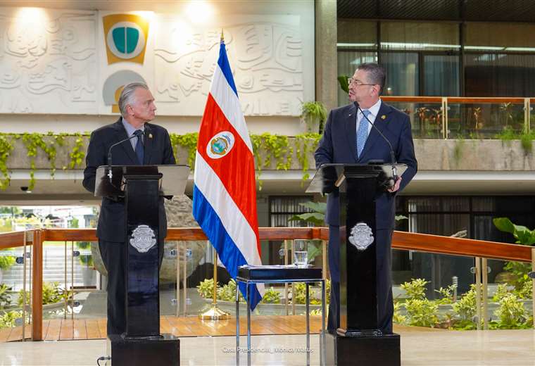 Chaves confirma intención de postular a Arnoldo André para importante ...