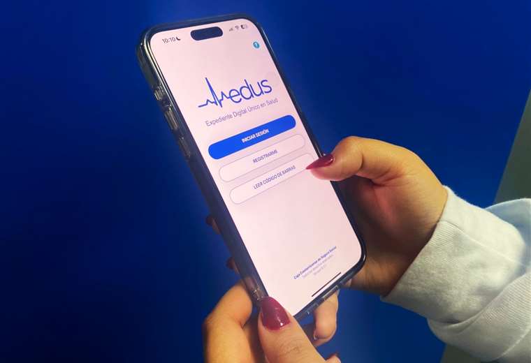 Paciente demanda a CCSS porque tres médicas ajenas accedieron a su expediente en EDUS | Teletica