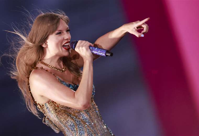 Taylor Swift se convierte en la mujer más joven en entrar a Salón de la ...