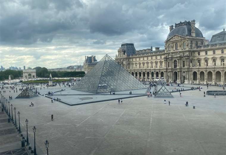Tras espectacular robo, el Museo del Louvre tendrá nuevo sistema de ...