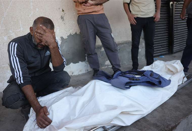 Israel identifica cadáver entregado por Hamás como el sargento israelí ...