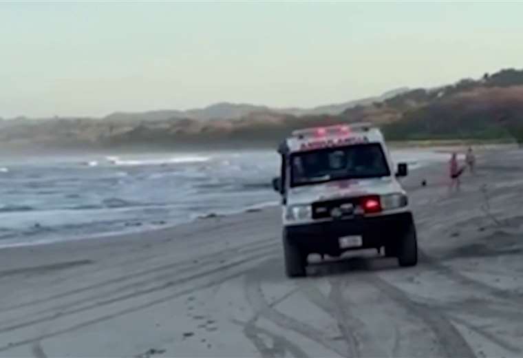 Encuentran cuerpo de estadounidense que desapareció tras saltar de lancha en Guanacaste | Teletica