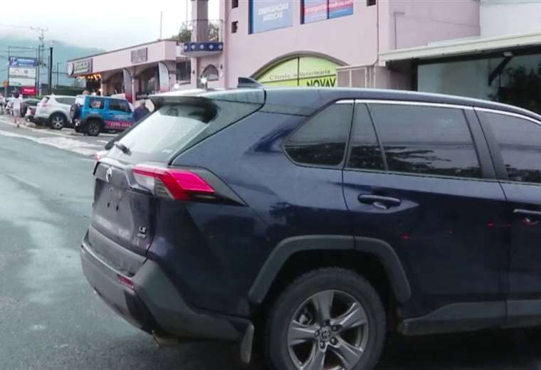 Decomisan carro de lujo y casi ₡3 millones en efectivo a “Pecho de Rata ...