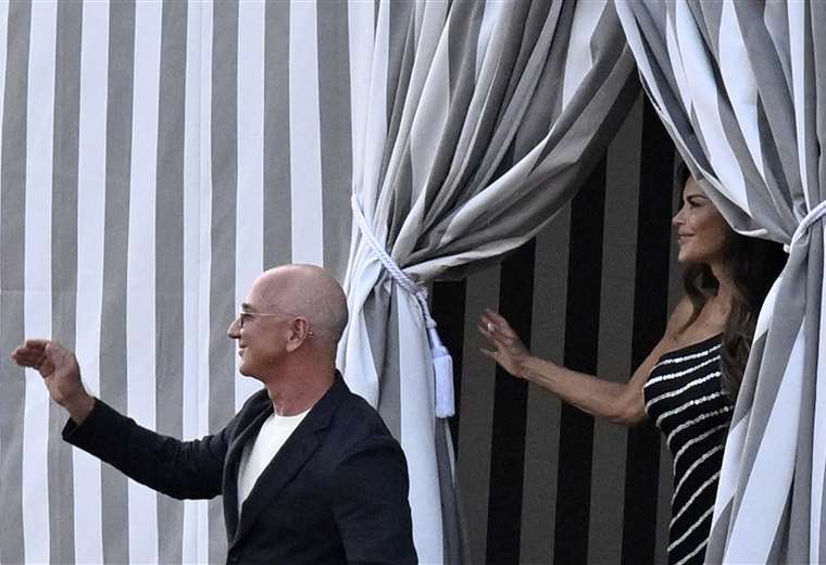 Jeff Bezos está en Venecia para su boda, pese a las protestas | Teletica