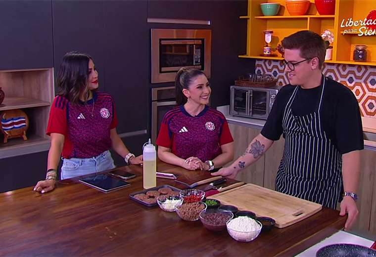 Sammy draper sex tape it was easy to identify her, tall and