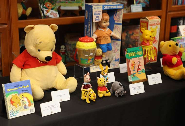 Winnie Pooh, el osito amante de la miel, cumple un siglo de vida | Teletica