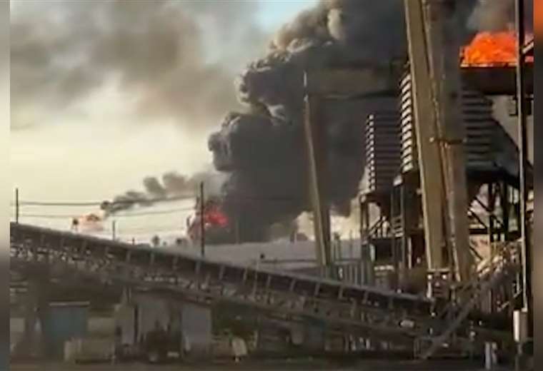 Video: Se registra una explosión en refinería en Texas | Teletica