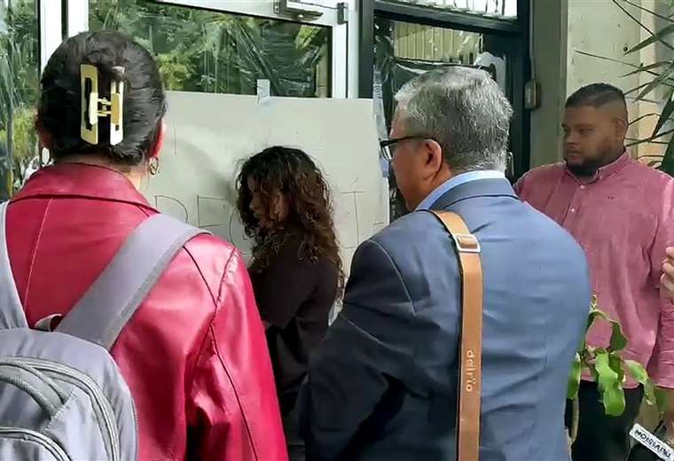 Rector de UCR entra a edificio tomado por estudiantes "para dialogar ...