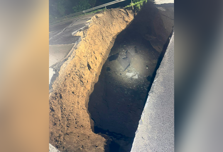 Galería: Vea aquí el hueco que mantiene cerrado el paso por Ruta 27 ...
