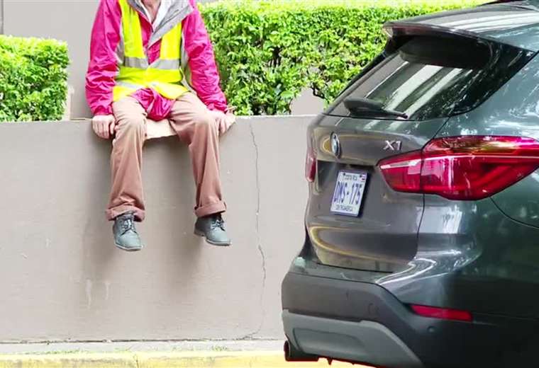 Municipalidad de San José investigará antecedentes de cuidacarros y ...