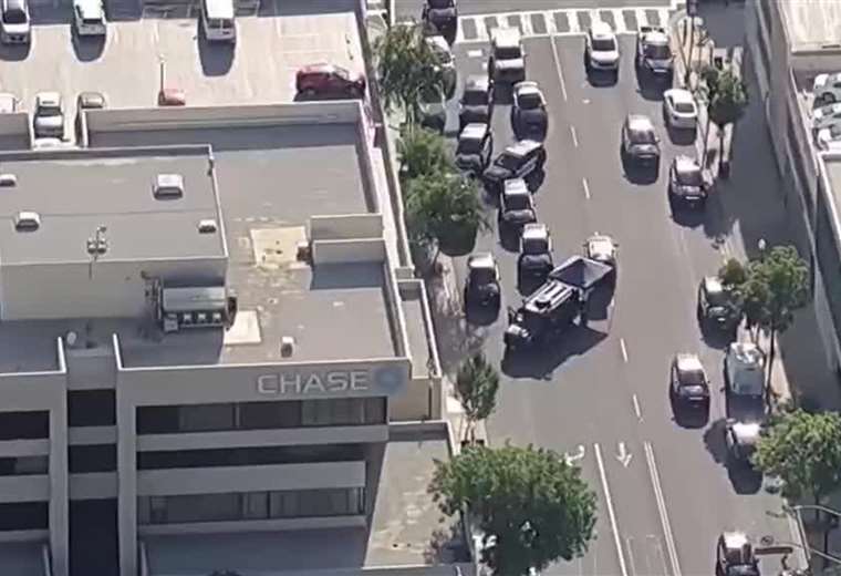 Veterano de guerra tomó rehenes y les amarró bombas durante un robo a ...